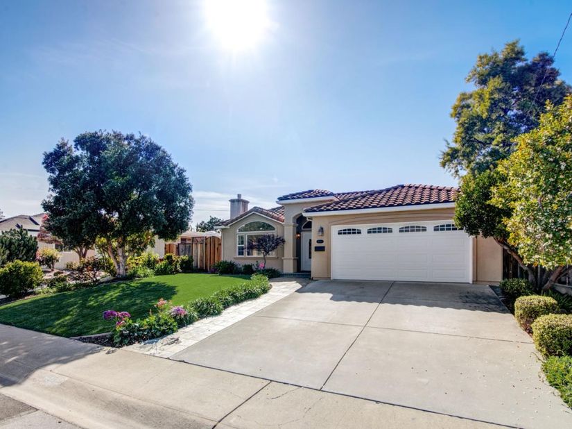 10697 Johansen Drive, Cupertino, CA 95014