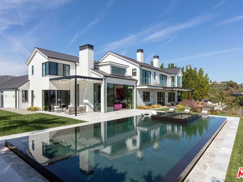890 Linda Flora Drive, Los Angeles, CA 90049 - For Sale