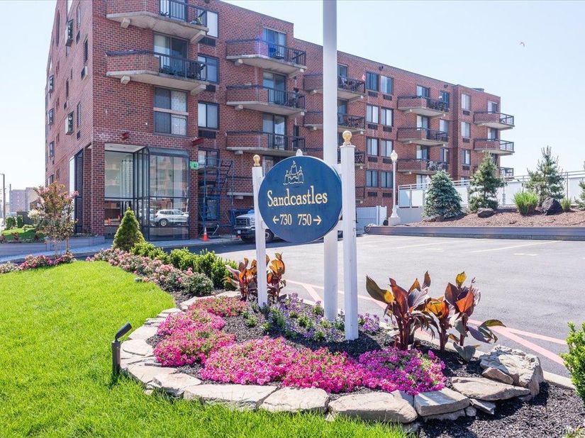 730 W Broadway 2J, Long Beach, NY 11561 - For Sale