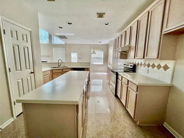 2402 Plantation Bend Drive, Sugar Land, TX 77478 - For Sale