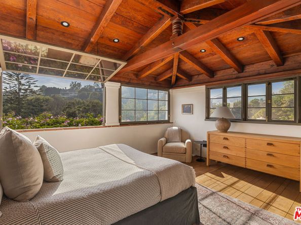 1744 Reedvale Lane, Los Angeles, CA 90049 - For Sale