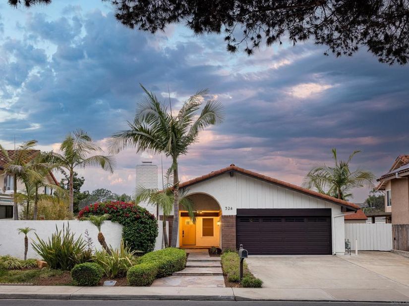 324 Avenida De Las Rosas, Encinitas, CA 92024 - For Sale