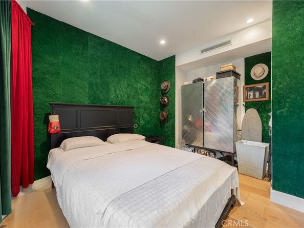 2239 Laurel Canyon, Los Angeles, CA 90046 - For Sale