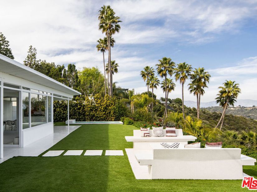 2262 Stradella Road, Los Angeles, CA 90077 - For Sale