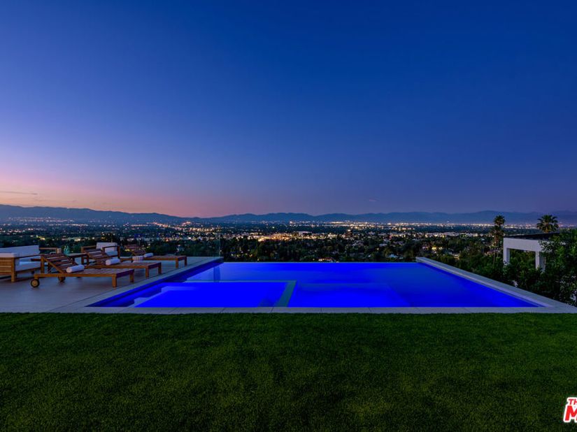 18807 Edleen Drive, Tarzana, CA 91356 - For Sale