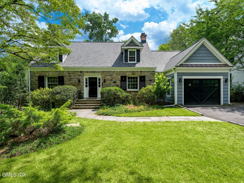 134 Lockwood Road, Riverside, CT 06878 - For Sale