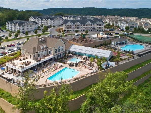 527 Center Meadow Lane 527, Danbury, CT 06810 - For Sale