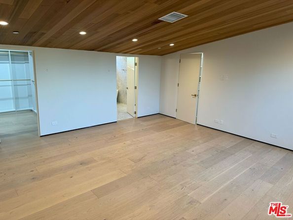611 Broadway Street, Venice, CA 90291 - For Sale