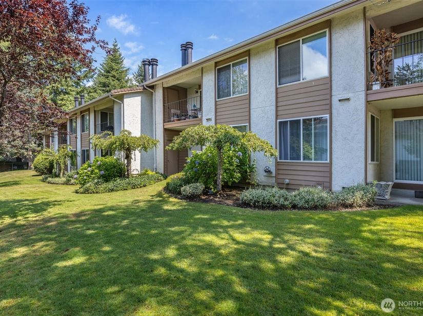 12818 SE 41st Lane B103, Bellevue, WA 98006 - For Sale