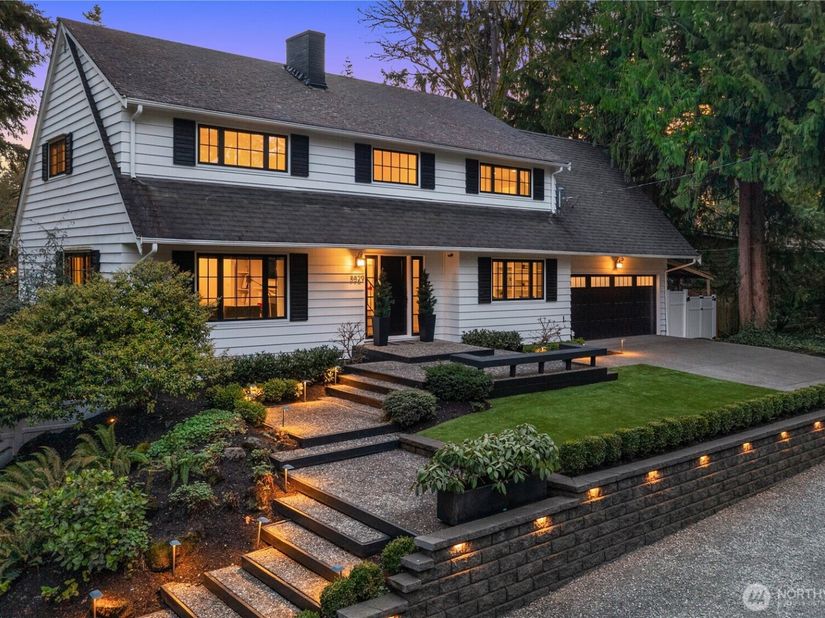 8829 SE 60th Street, Mercer Island, WA 98040