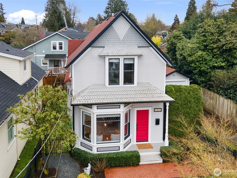 5854 McKinley Place N, Seattle, WA 98103 - For Sale