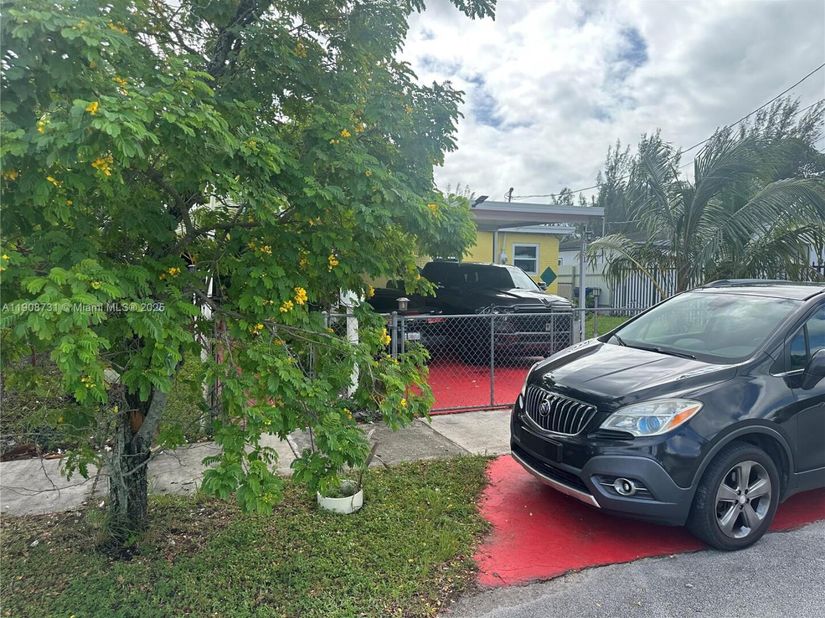 15151 Railroad Dr, Miami Gardens, FL 33054 - For Sale