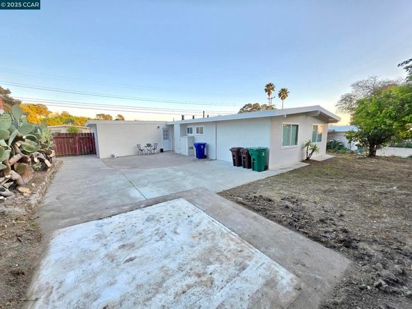2011 Espanola, San Pablo, CA 94806 - For Sale
