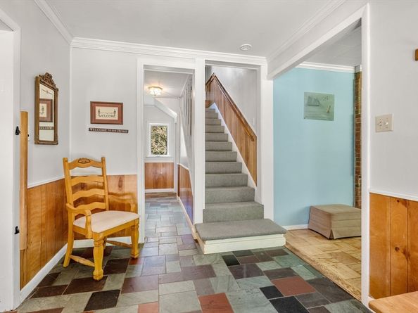 87-R Ruggles St, Hardwick, MA 01094 - For Sale