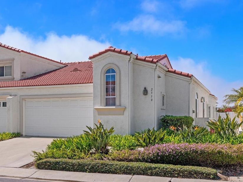 2350 Cartegena Way, Oceanside, CA 92056