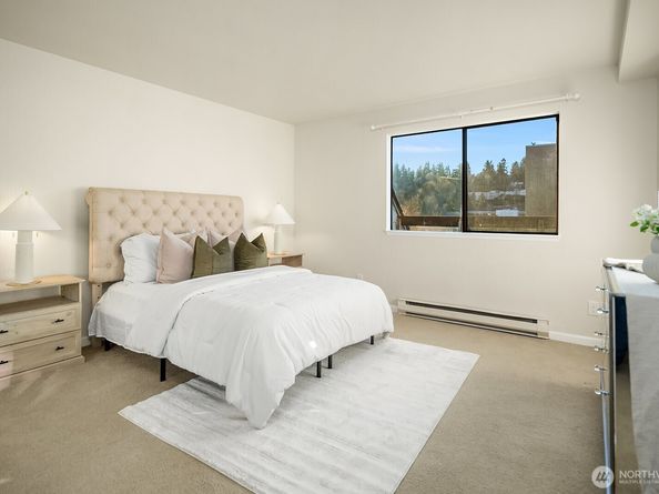 3030 80th Avenue SE 306, Mercer Island, WA 98040 - For Sale