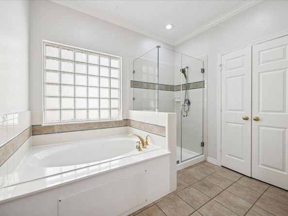 2667 Shady Acres Landing, Houston, TX 77008