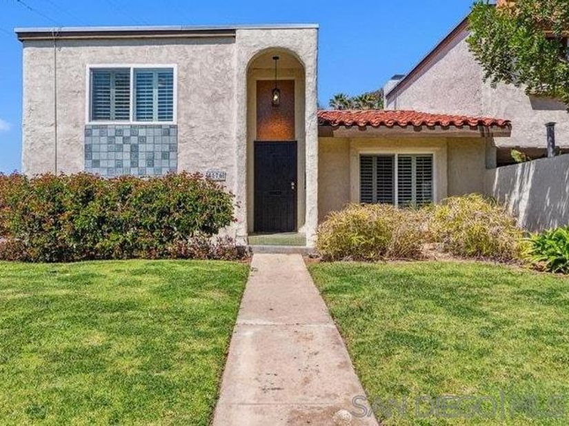 4176 Balboa Way, San Diego, CA 92117