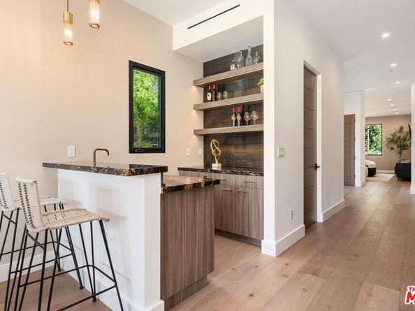 1213 Pine Street, Santa Monica, CA 90405 - For Sale