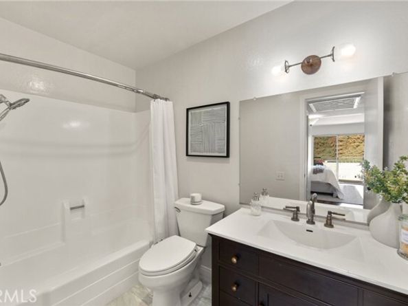 21981 Rimhurst Drive 158, Lake Forest (el Toro), CA 92630 - For Sale