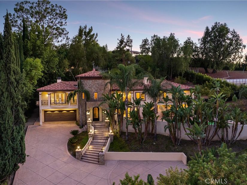 19554 Wells Drive, Tarzana, CA 91356 - For Sale