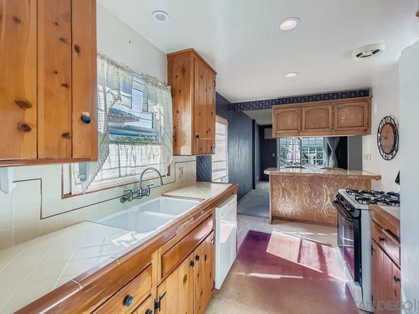 5579 Barclay Ave, San Diego, CA 92120 - For Sale