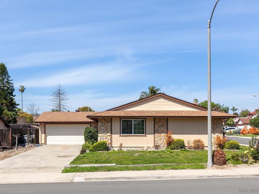 8322 Roy St, Lemon Grove, CA 91945 - For Sale