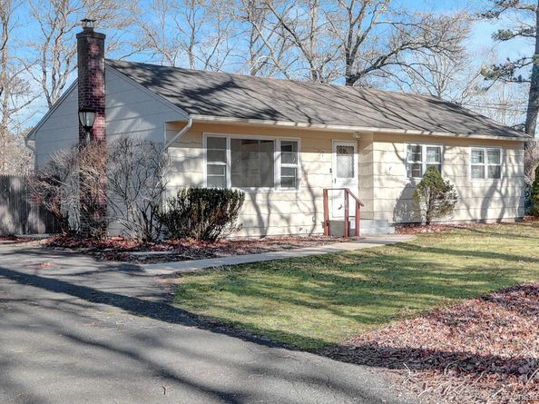 57 Middle Island Road, Medford, NY 11763 - For Sale