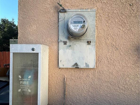 1640 Locust, Long Beach, CA 90813 - For Sale