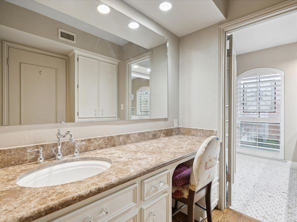 7525 Del Monte Drive, Houston, TX 77063 - For Sale