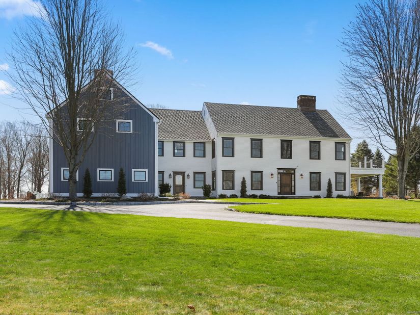 2 Meadows Edge, Redding, CT 06896 - For Sale