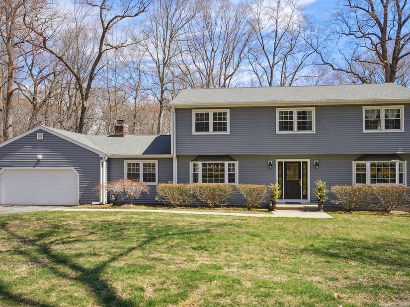 490 Booth Hill Road, Trumbull, CT 06611 - For Sale