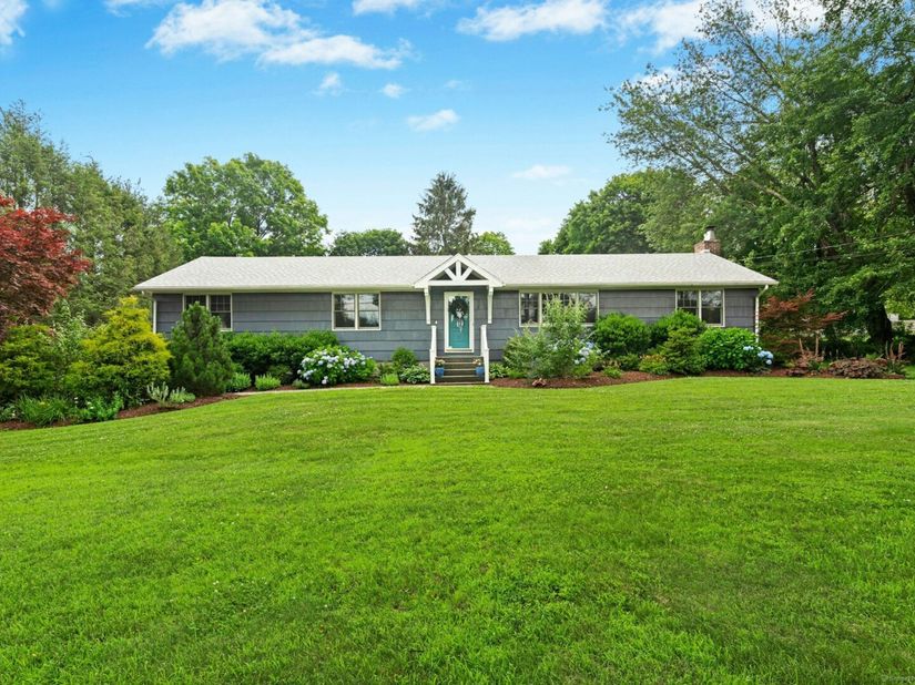 3 Turkey Roost Road, Newtown, CT 06482 - For Sale
