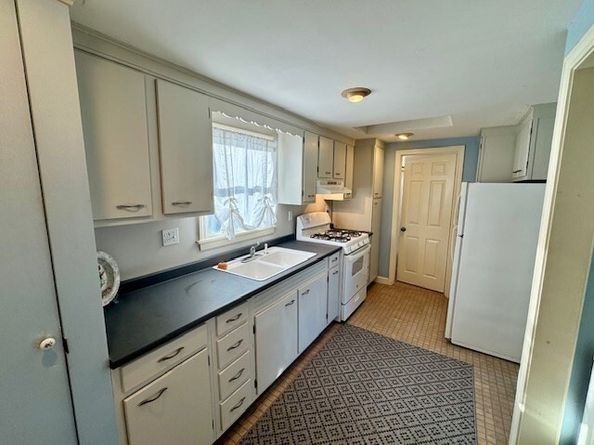 40 Hanley Ct, Marshfield, MA 02050 - For Sale