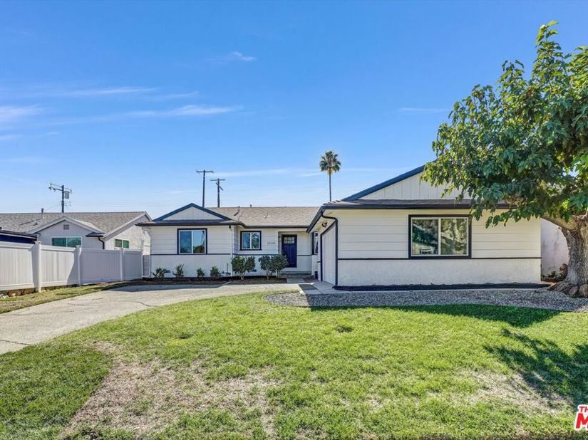 23130 Hartland Street, West Hills, CA 91307 - For Sale