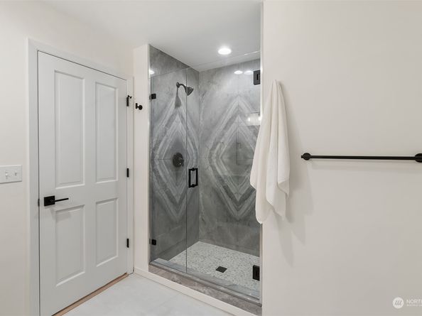 2430 Squak Mountain Loop SW, Issaquah, WA 98027 - For Sale