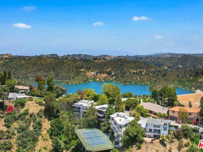 1991 Stradella Road, Los Angeles, CA 90077 - For Sale