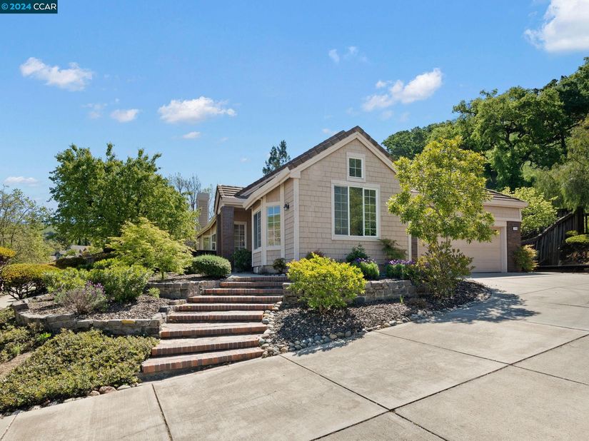 5106 Keller Ridge Dr, Clayton, CA 94517