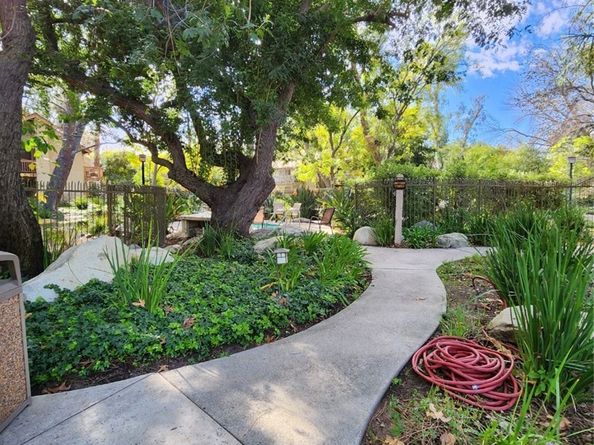 7150 Carlson Circle 76, Canoga Park, CA 91303 - For Sale