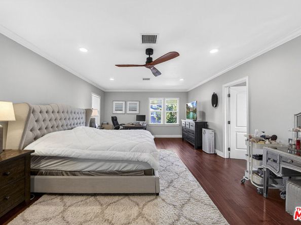 416 S Van Ness Avenue, Los Angeles, CA 90020 - For Sale