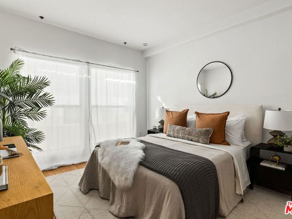 12011 Goshen Avenue 103, Los Angeles, CA 90049 - For Sale