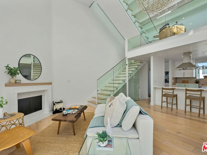 14 Reef Street 4, Marina Del Rey, CA 90292 - For Sale
