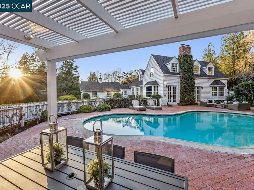 2688 Caballo Ranchero Dr, Diablo, CA 94528