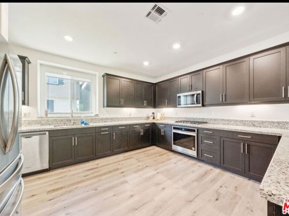 605 Daniel Freeman Circle, Inglewood, CA 90301 - For Sale