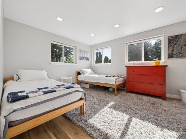 205 SW 192nd Street, Normandy Park, WA 98166