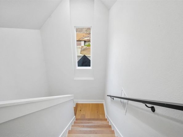 5109 Stone Gate DR 2, Austin, TX 78721 - For Sale