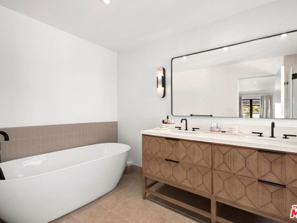 232 N Rodeo Drive, Beverly Hills, CA 90210 - For Sale