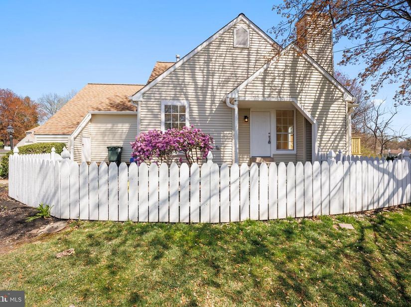 1710 Fredendall Circle, Southampton, PA 18966 - For Sale