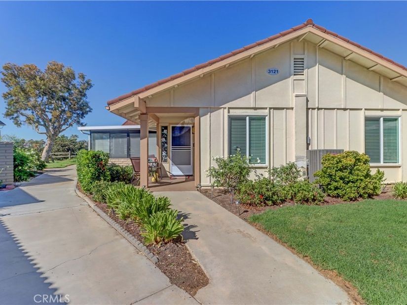 3121 Via Serena N D, Laguna Woods, CA 92637 - For Sale