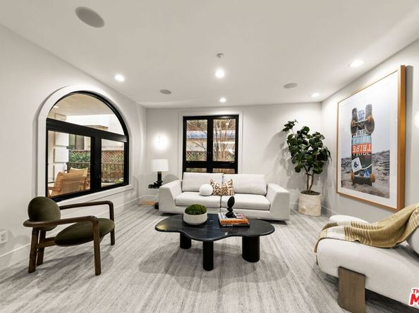 11923 Gorham Avenue 102, Los Angeles, CA 90049 - For Sale